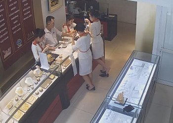 The dipping shoeplay queen solo